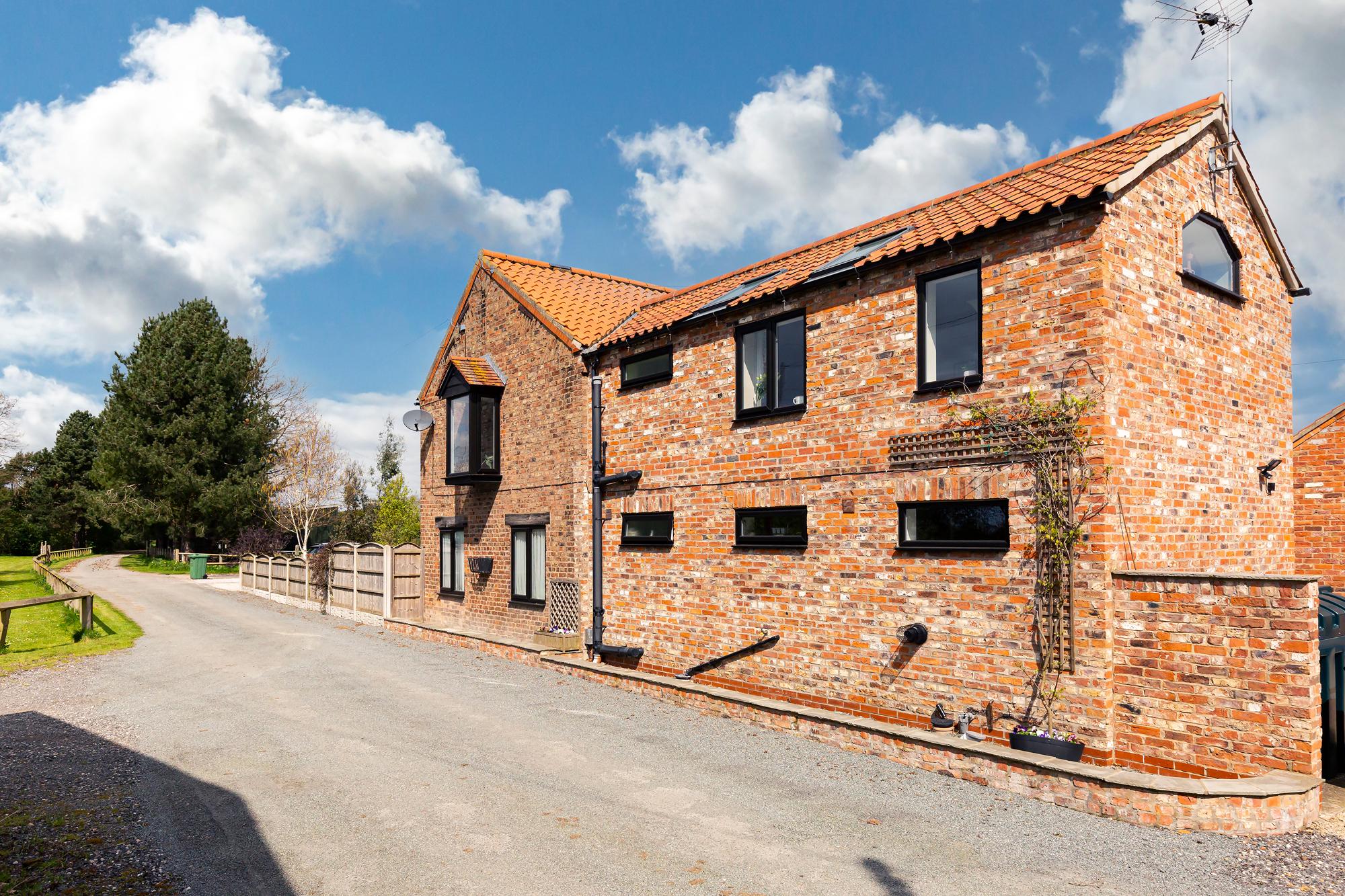 Swallows Barn Foss Farm Birker Lane Wilberfoss York | RM English