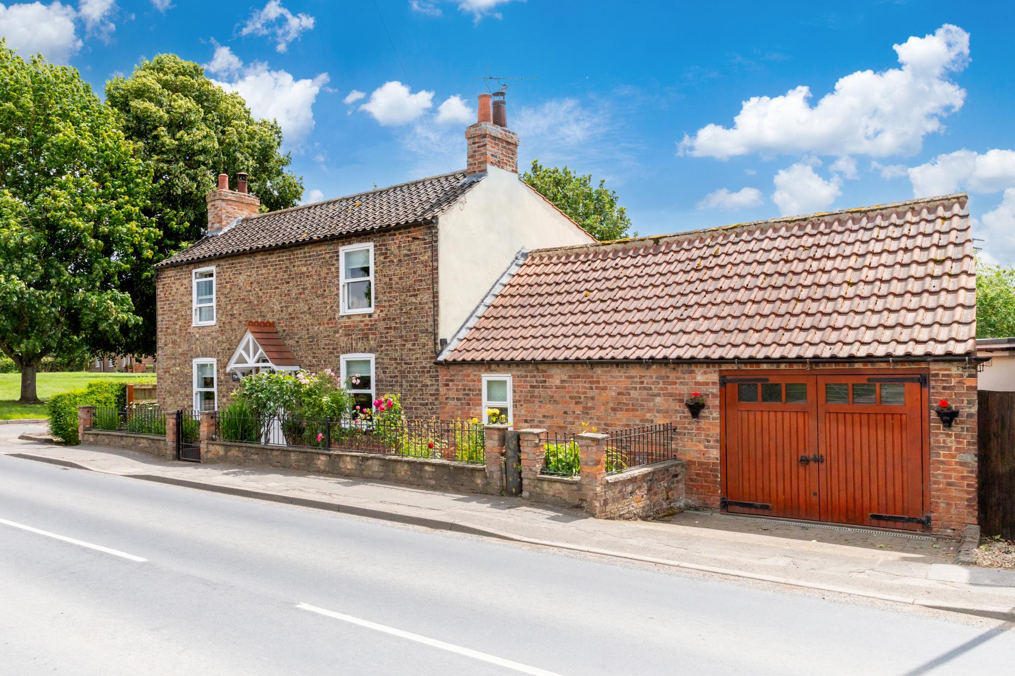 Marton Hatkill Lane Full Sutton York | RM English